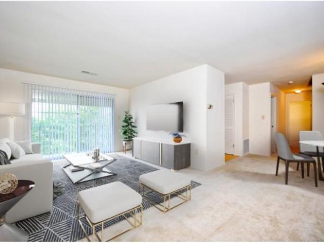 3 Br, 2 bath, Apartment 1 Kafern Drive
