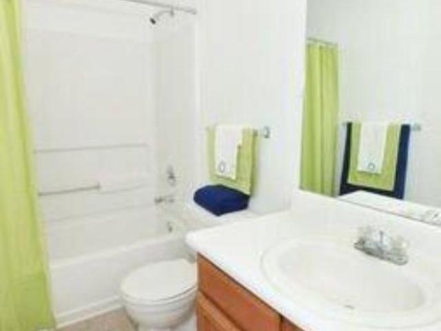 3 Br, 2 bath, Apartment 2300 Forest Ridge Dr