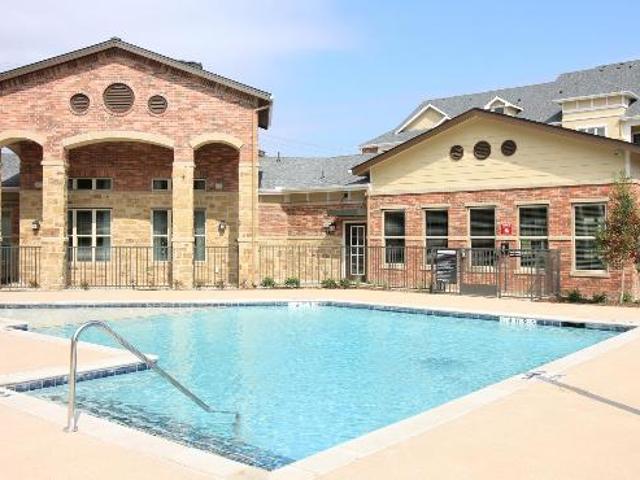 3 Br, 2 bath, Apartment 2401 Mckinney Ranch Parkway