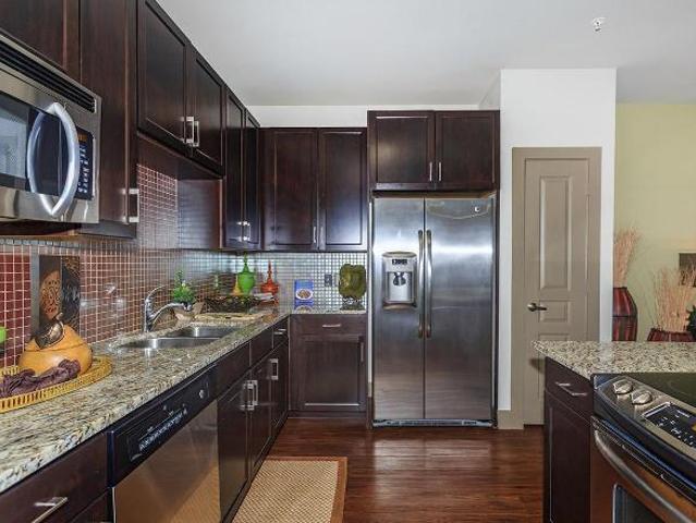 3 Br, 2 bath, Apartment 2436 S Valley Parkway