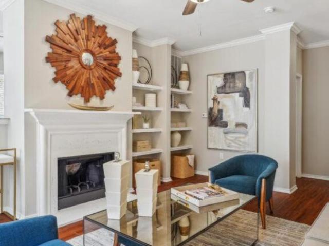 3 Br, 2 bath, Apartment 2551 Hall Johnson Road