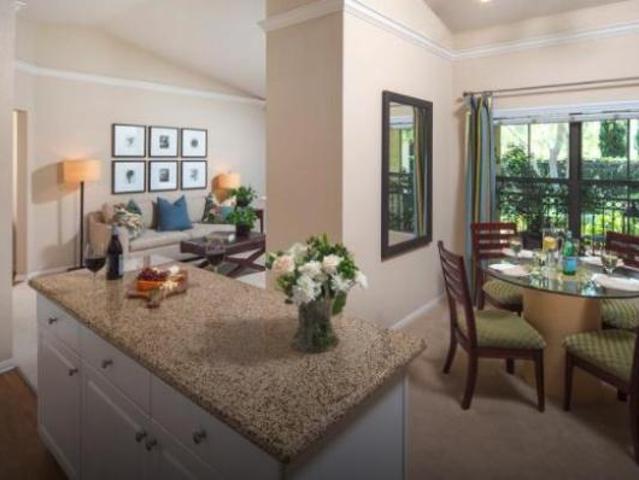 3 Br, 2 bath, Apartment 2507 Northside Dr