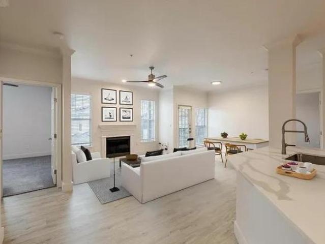 3 Br, 2 bath, Apartment 2525 TX 360