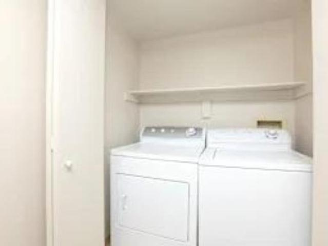 3 Br, 2 bath, Apartment 2600 W Ironwood Hill Dr