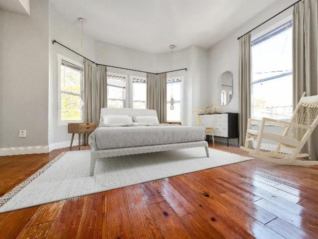 3 Br, 2 bath, Apartment 26 Arcadia Street