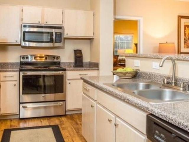 3 Br, 2 bath, Apartment 2775 North State Highway 360 Service Road E