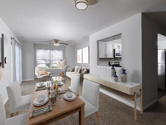 3 Br, 2 bath, Apartment 2950 Stone Gate Blvd