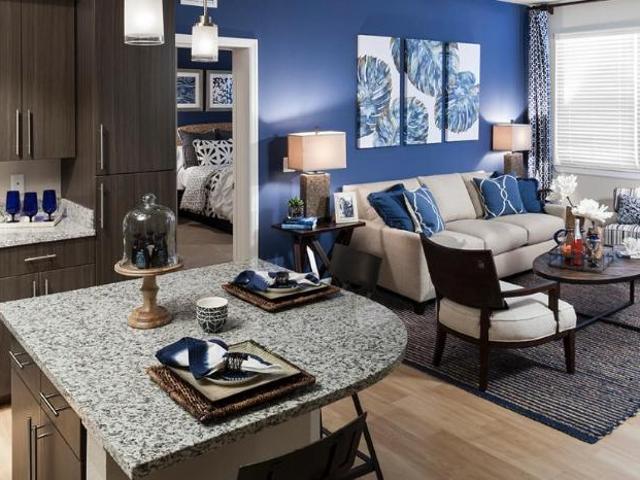 3 Br, 2 bath, Apartment 290 Courtney Lakes Circle
