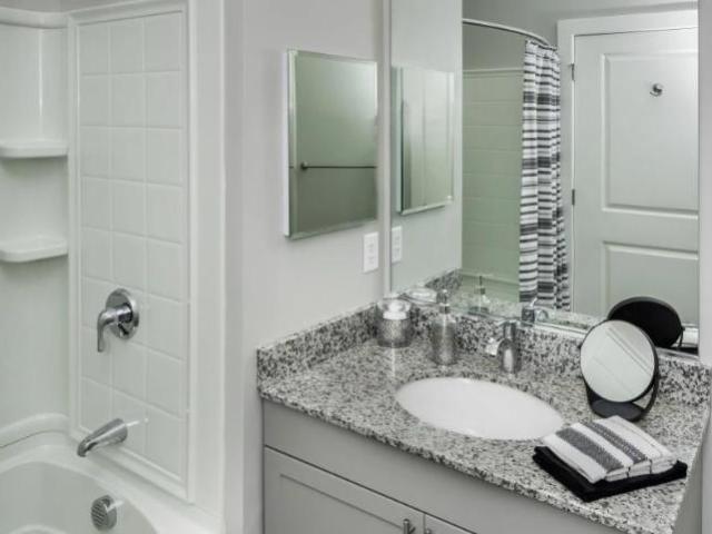 3 Br, 2 bath, Apartment 2 Conway Street