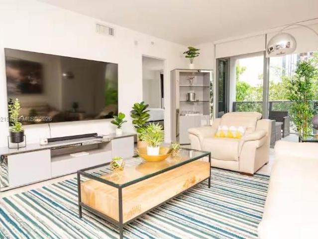 3 Br, 2 bath, Apartment 31 SW 6th Street