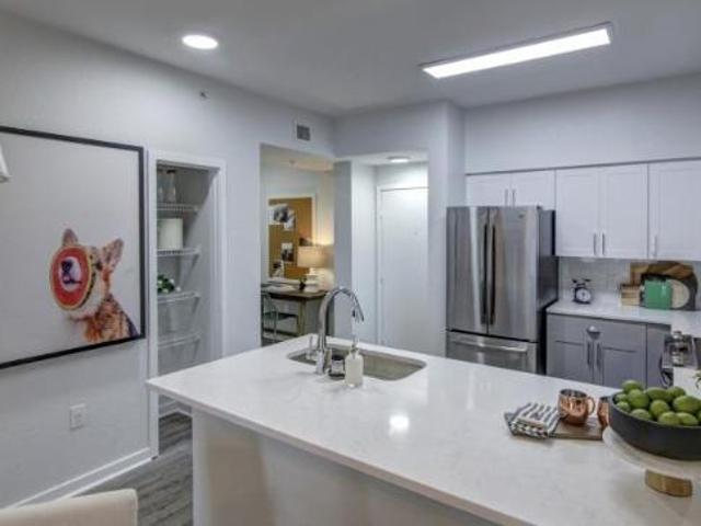 3 Br, 2 bath, Apartment 408 NE 6th Street