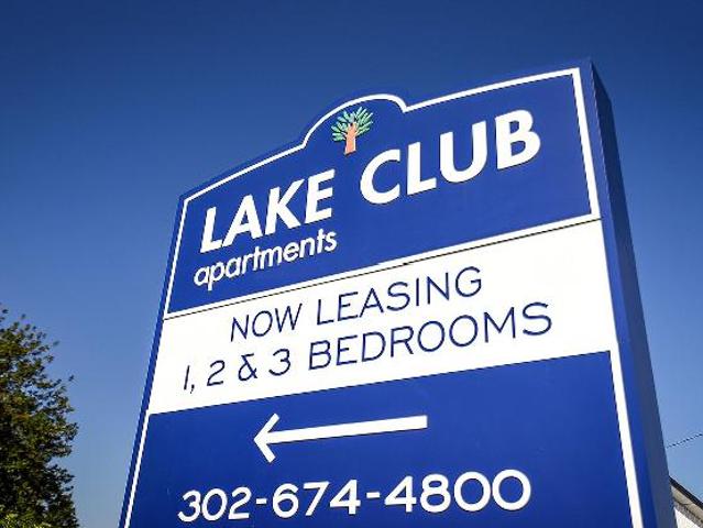 3 Br, 2 bath, Apartment 400 N Dupont Highway