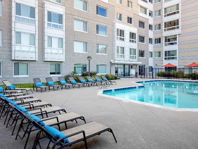 3 Br, 2 bath, Apartment 401 Mount Vernon Street