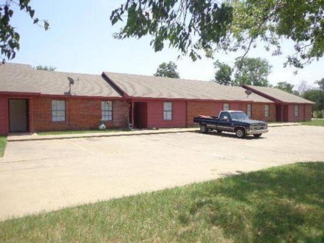 3 Br, 2 bath, Apartment 401 S 1st Street
