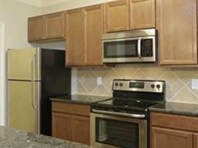3 Br, 2 bath, Apartment 40 Summer Breeze Blvd