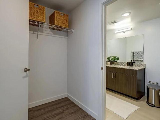 3 Br, 2 bath, Apartment 4151 Memorial Dr