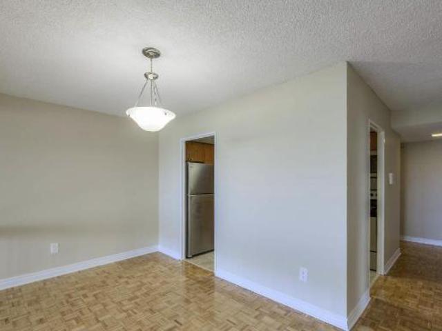 3 Br, 2 bath, Apartment 41 Speers Rd