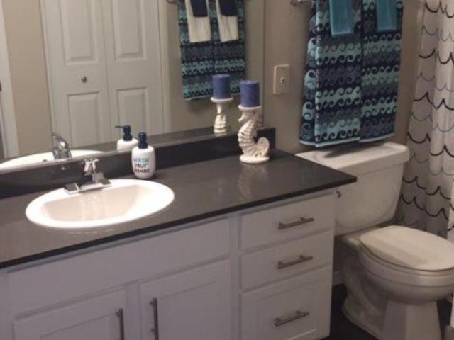 3 Br, 2 bath, Apartment 4411 E Chandler Blvd
