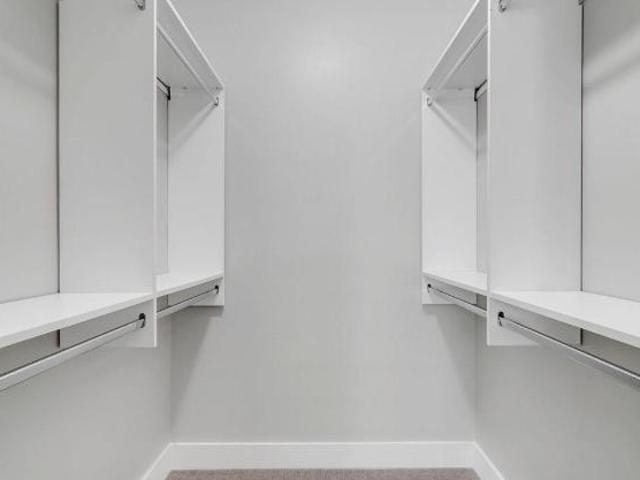 3 Br, 2 bath, Apartment 442 Jefferson Town Rd