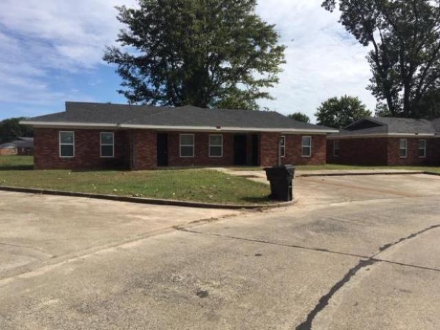 3 Br, 2 bath, Apartment 456 Stone St