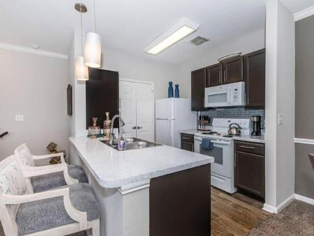 3 Br, 2 bath, Apartment 4891 Masch Branch Rd