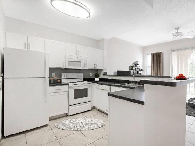 3 Br, 2 bath, Apartment 500 Jefferson Drive