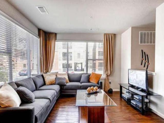 3 Br, 2 bath, Apartment 5151 S Rio Grande St