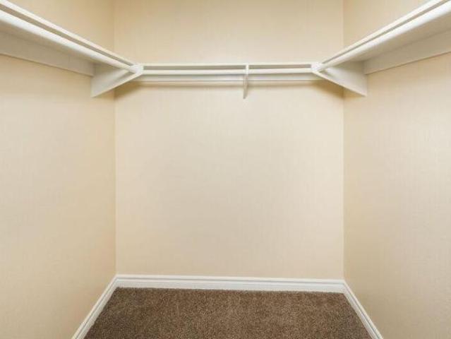 3 Br, 2 bath, Apartment 561 W San Ysidro Blvd
