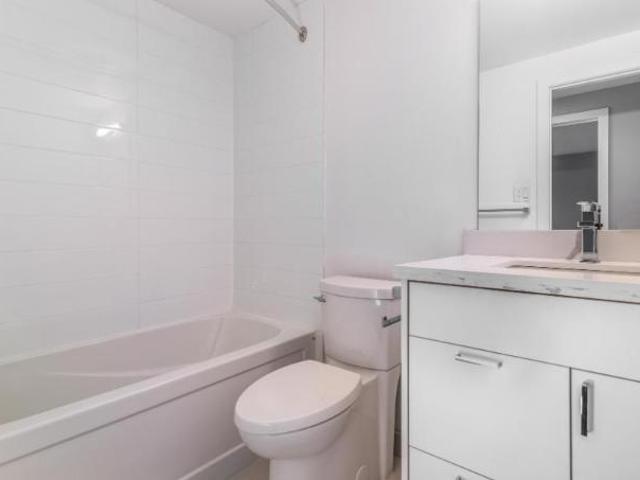 3 Br, 2 bath, Apartment 610 Surrey Lane
