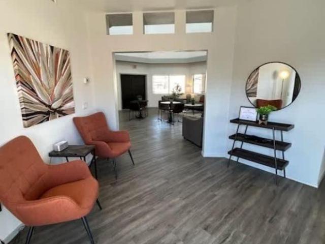 3 Br, 2 bath, Apartment 6280 S Campbell Ave