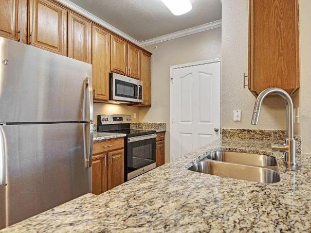 3 Br, 2 bath, Apartment 6399 Morningstar Drive