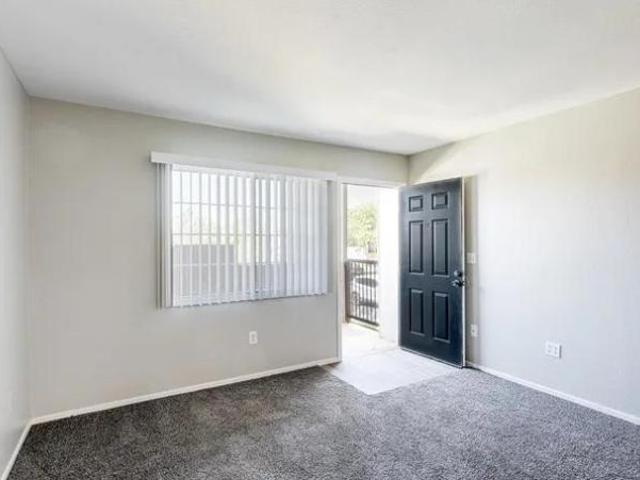 3 Br, 2 bath, Apartment 6332 Entrada de Milagro