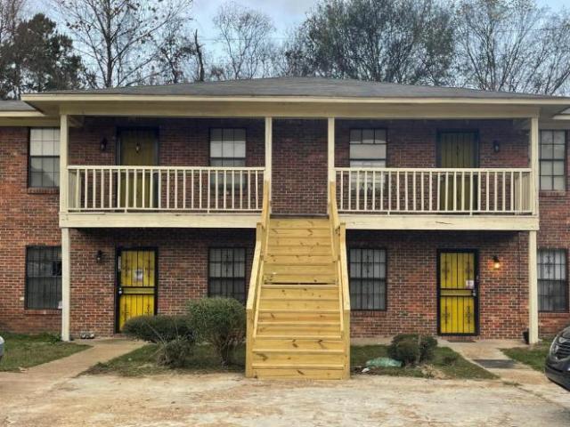 3 Br, 2 bath, Apartment 656 Chelsea Dr