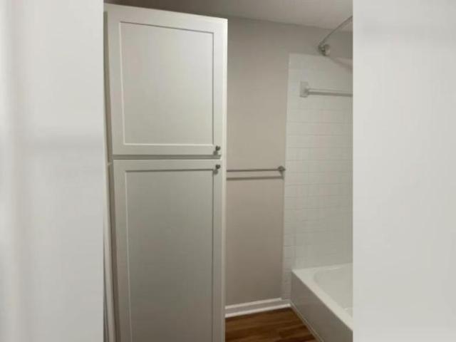 3 Br, 2 bath, Apartment 6800 Highway 161