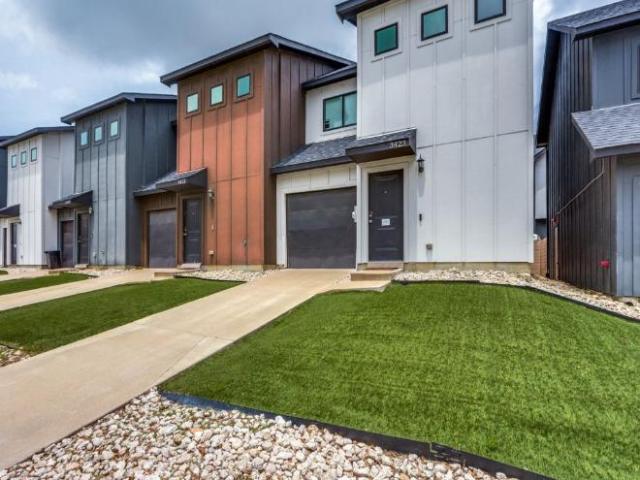 3 Br, 2 bath, Apartment 7299 Forest Hill Dr
