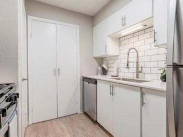 3 Br, 2 bath, Apartment 777 E 15th St