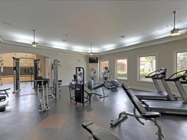 3 Br, 2 bath, Apartment 777 Fairway Dr