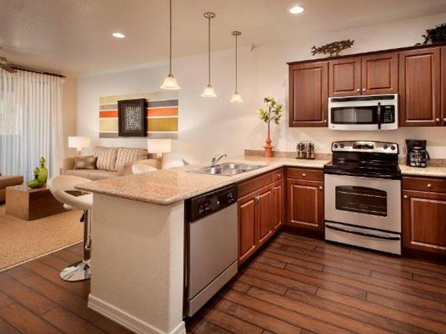 3 Br, 2 bath, Apartment 800 W Willis Road