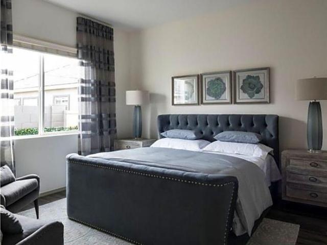 3 Br, 2 bath, Apartment 8201 W Olive Ave