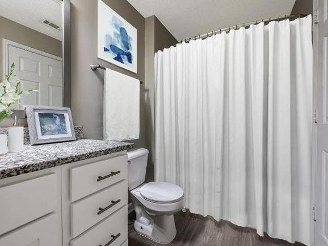3 Br, 2 bath, Apartment 8810 Autumn Winds Dr