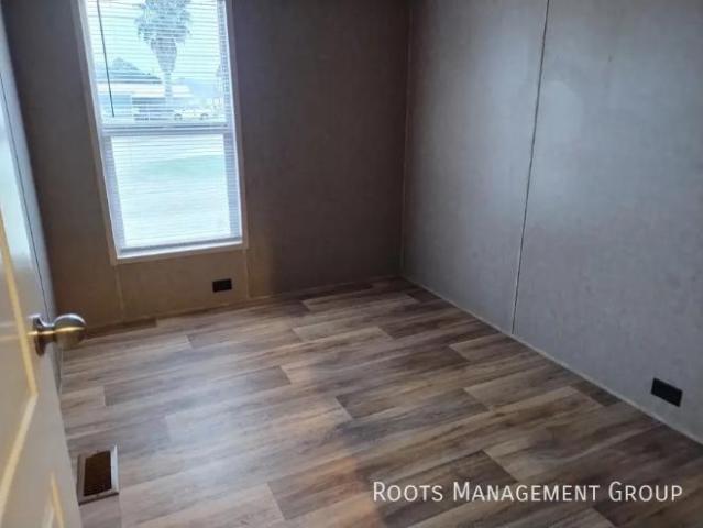 3 Br, 2 bath, Condo 400 Fm 3168