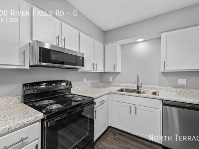3 Br, 2 bath, Condo 400 River Falls Rd