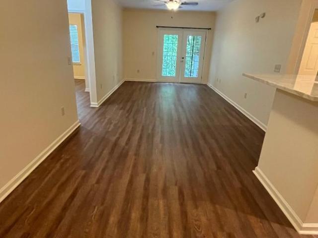 3 Br, 2 bath, Condo 400 Vista Lake Dr