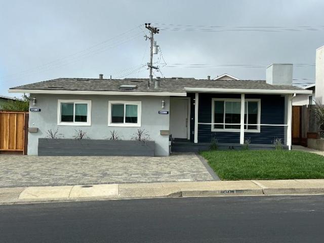 3 Br, 2 bath, Condo 401 Dolores