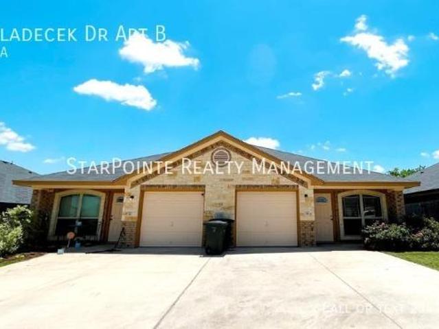 3 Br, 2 bath, Condo 405 Sladecek Dr