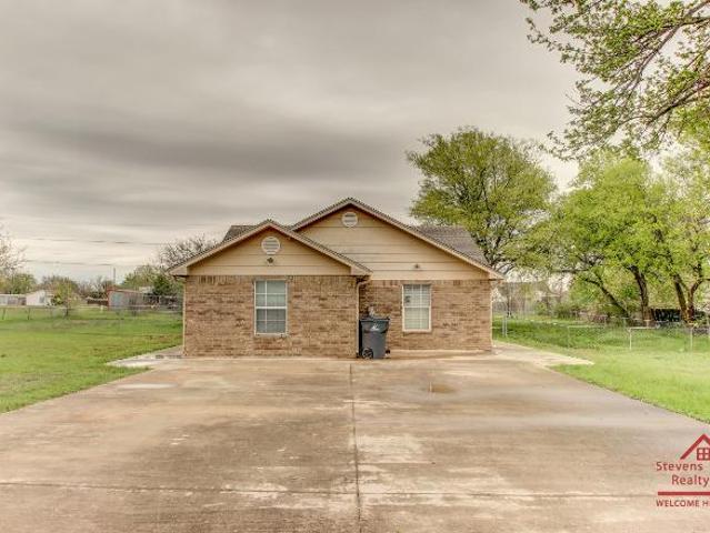 3 Br, 2 bath, Condo 411 Sw Garfield Ave