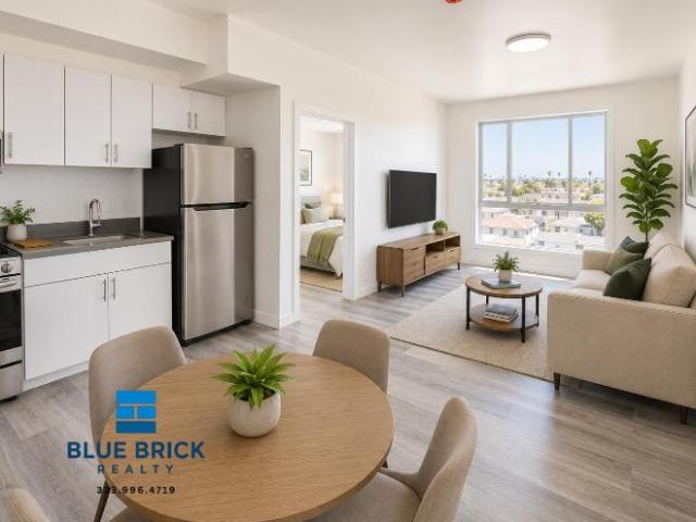 3 Br, 2 bath, Condo 4324 Vermont Ave
