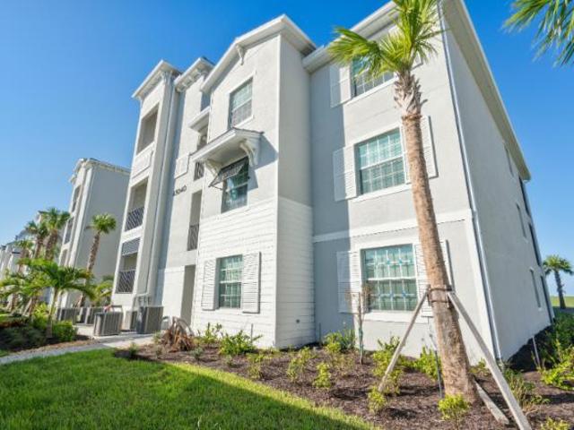3 Br, 2 bath, Condo 43977 Boardwalk Loop