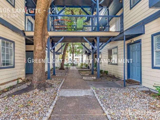 3 Br, 2 bath, Condo 4406 Lafayette