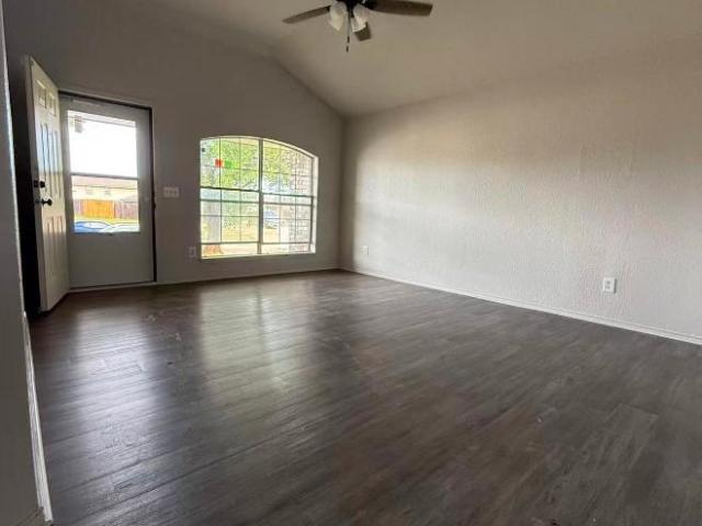 3 Br, 2 bath, Condo 4408 July Dr